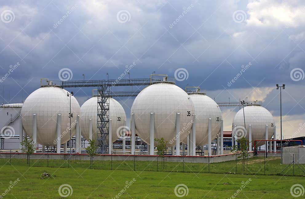 Gas storage tanks stock image. Image of tubes, business - 20902833