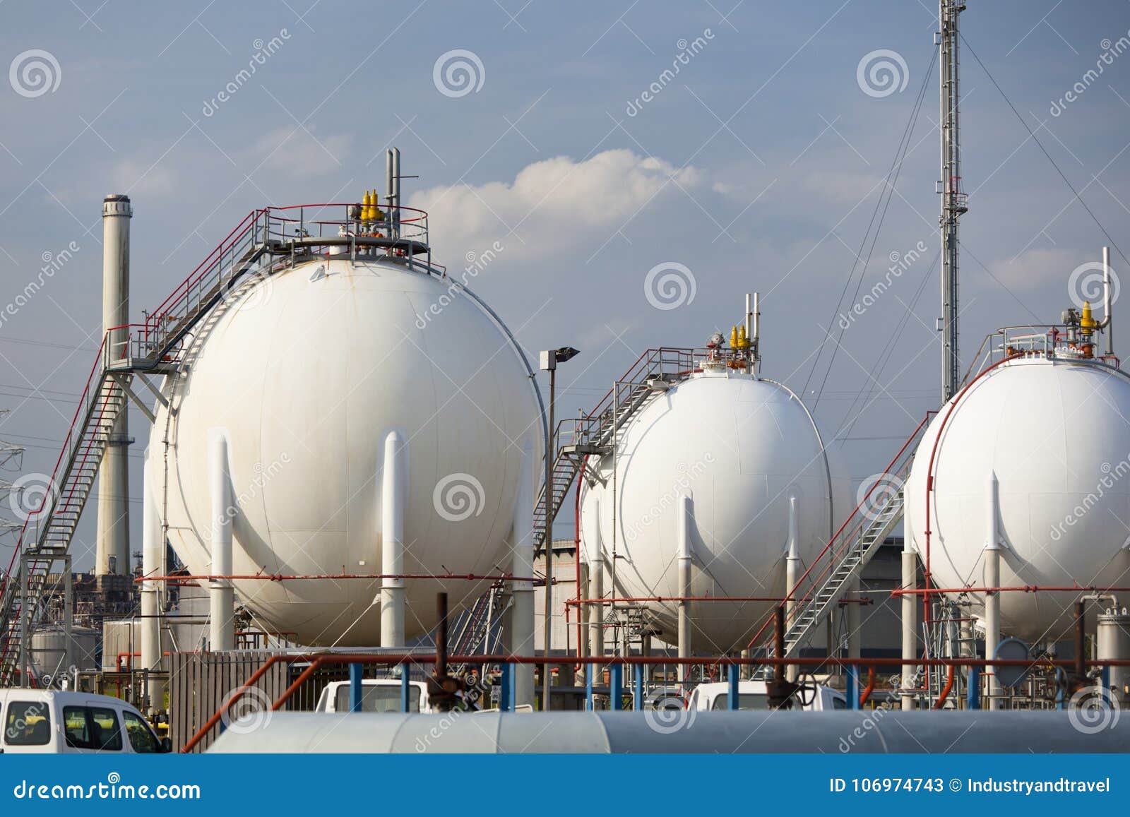 Refinery Storage Tanks stock image. Image of white, tower - 106974743