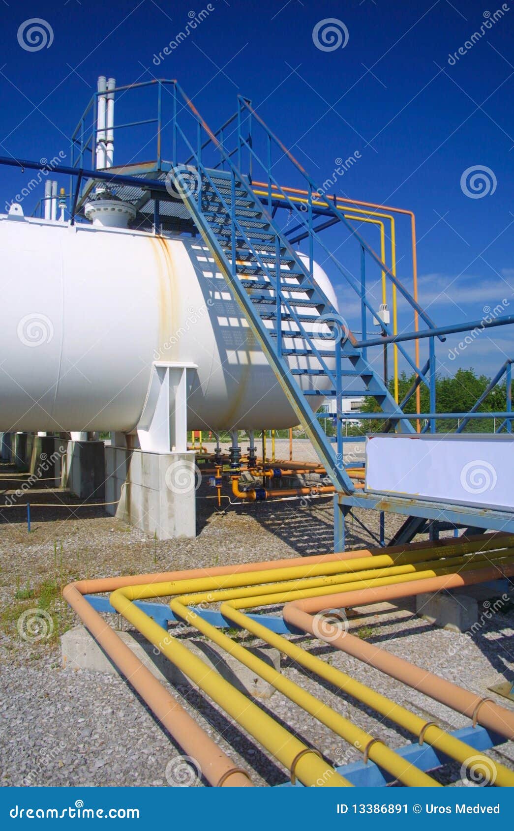 Gas tank stock image. Image of bottle, fuel, fire, danger - 13386891