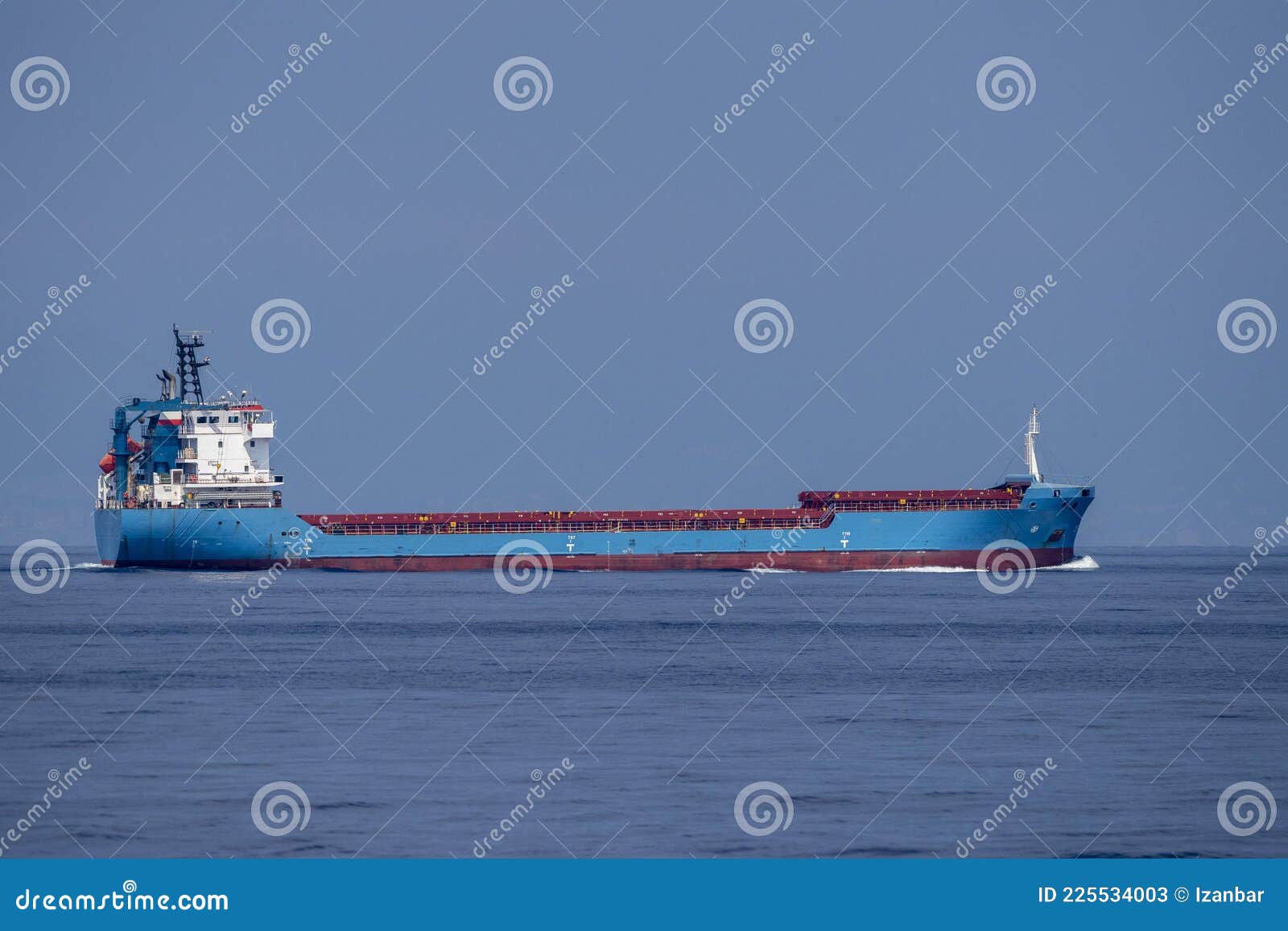 Gas Tanker Ship Transporter in Sea Editorial Stock Photo - Image of ...