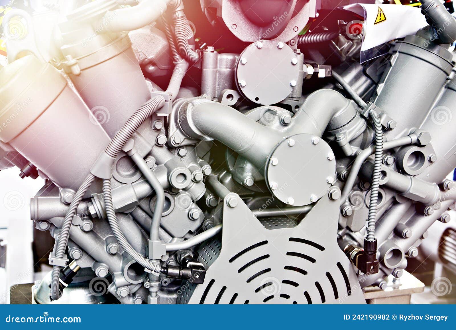 Gasmotor stockfoto. Bild von komprimierung, generator - 242190982