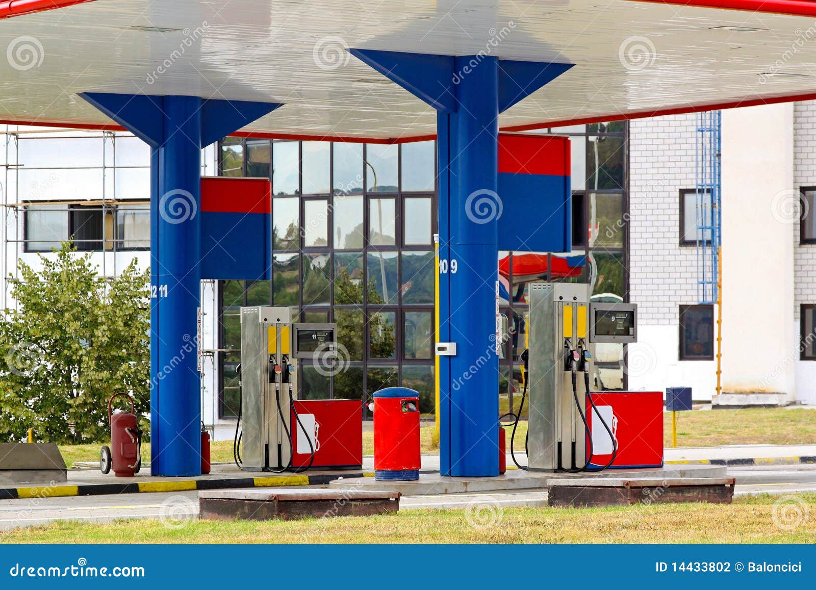 Gasoline station stock photo. Image of outdoor, benzene - 14433802