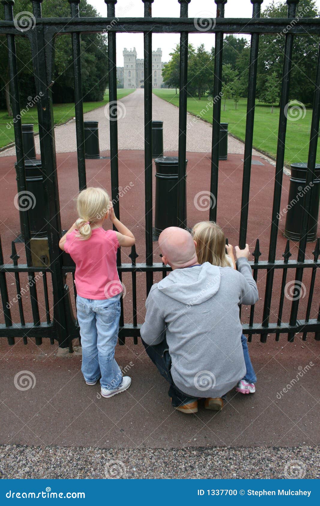 At the gate stock photo. Image of people, family, holiday - 1337700
