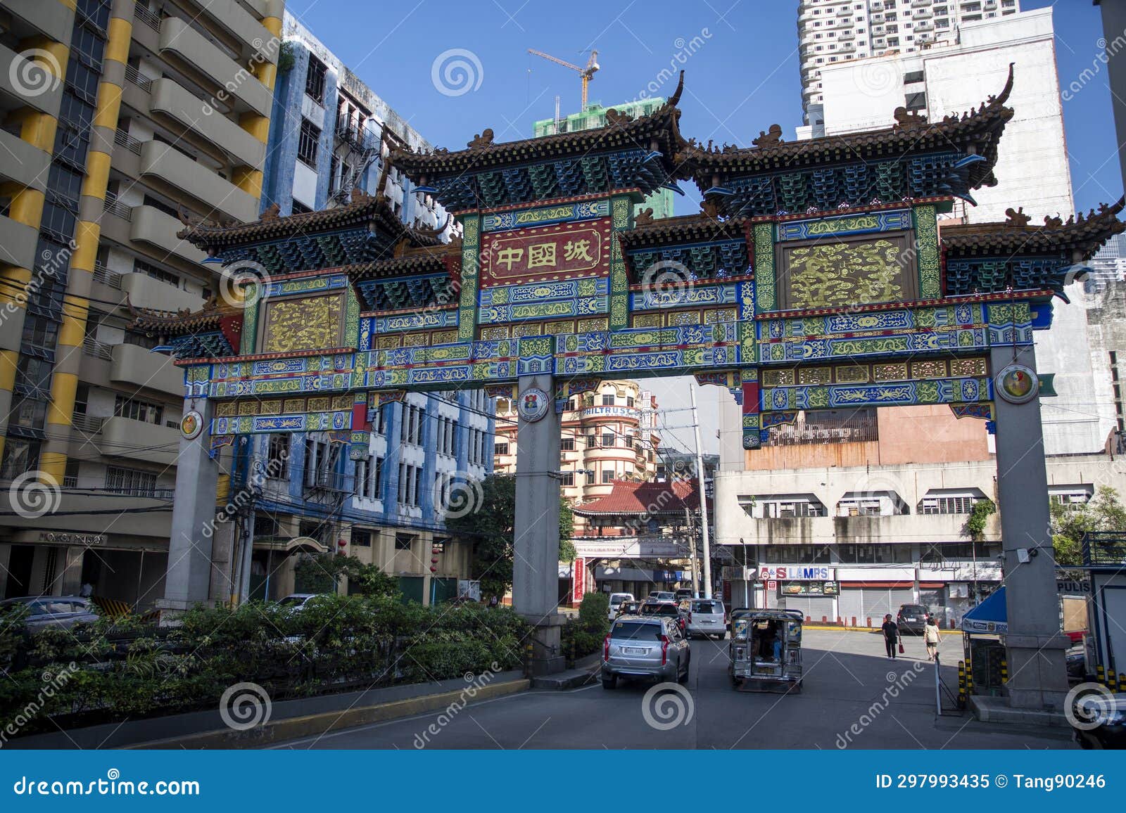 Gate of the Chinatown in Binondo District Manila Editorial Image ...