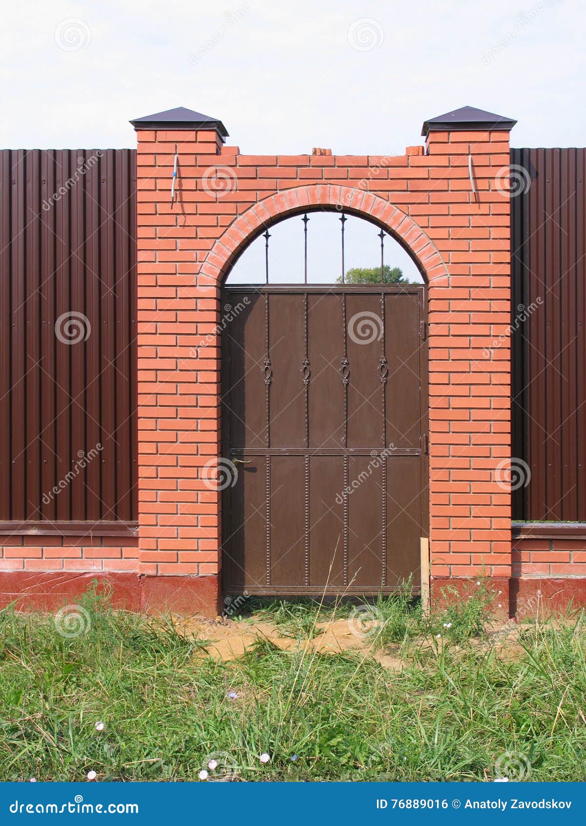 Gate in Fence with Brick Pillars Stock Photo - Image of brown, pillar ...
