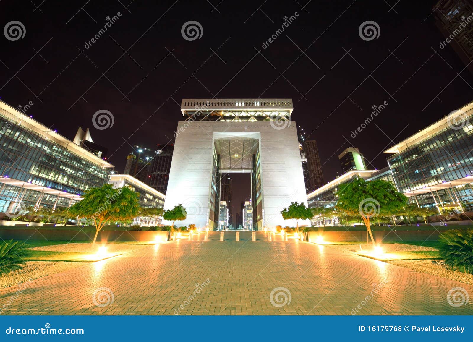 The Gate - Main Building of Dubai Financial Centre Editorial Stock ...