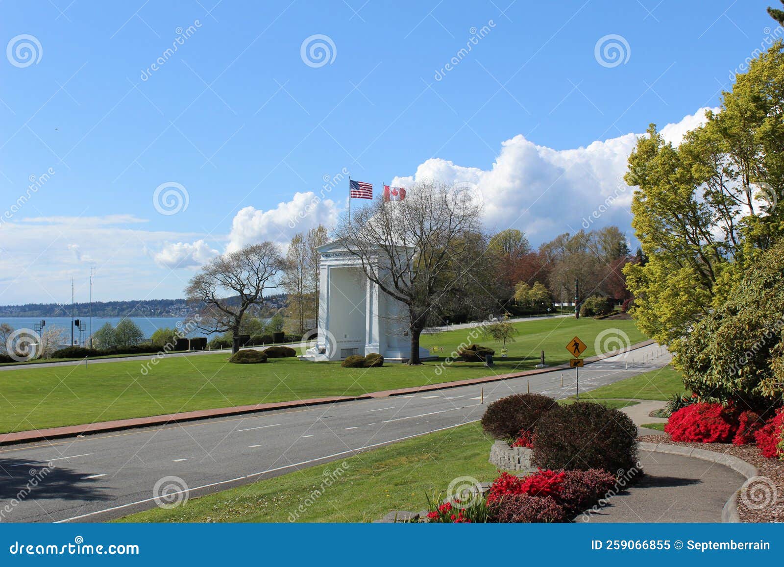 The Gate Monument in Peace Arch Park Stock Image - Image of blaine ...
