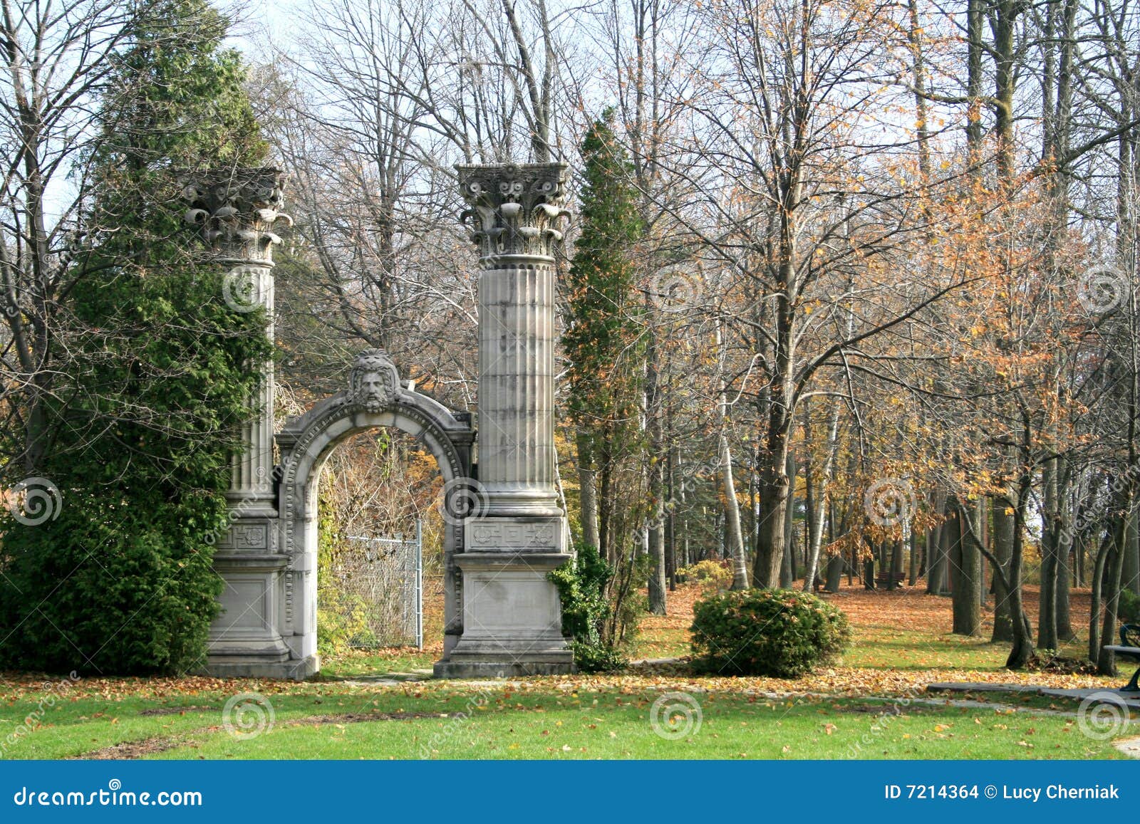 The Gate in the Park stock photo. Image of antik, materials - 7214364