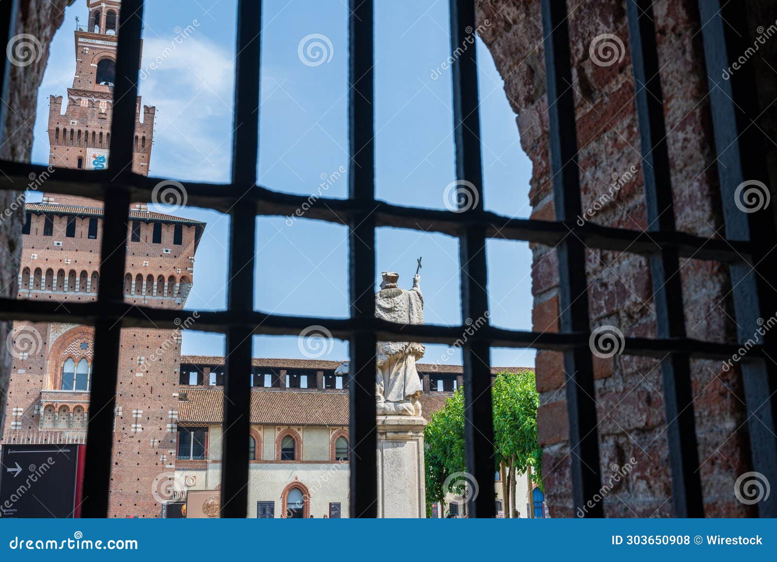 Gate and Statue of Sforzesco Castle in Milan Editorial Stock Photo ...