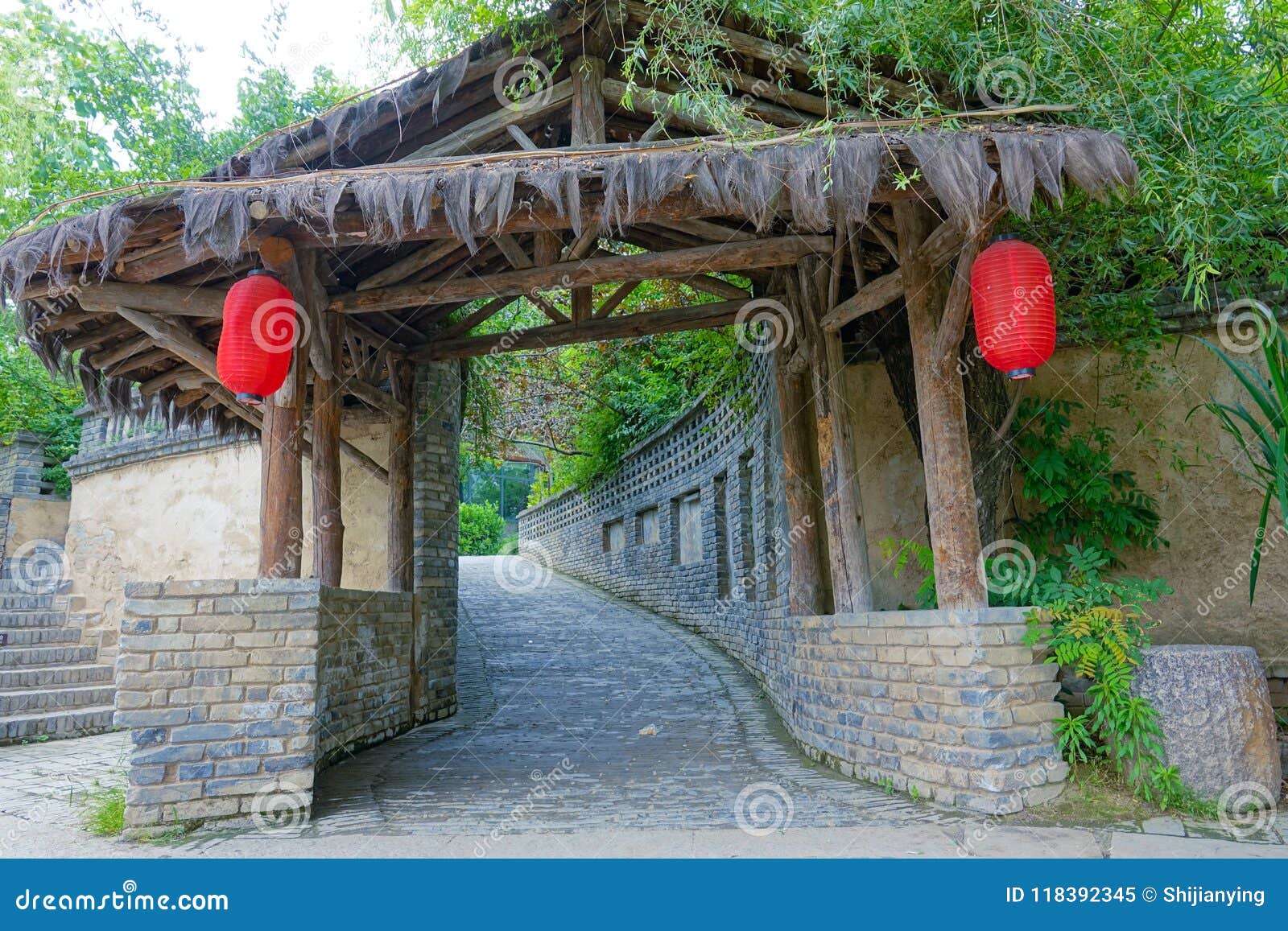 Gate of thatched cottage stock image. Image of landscape - 118392345