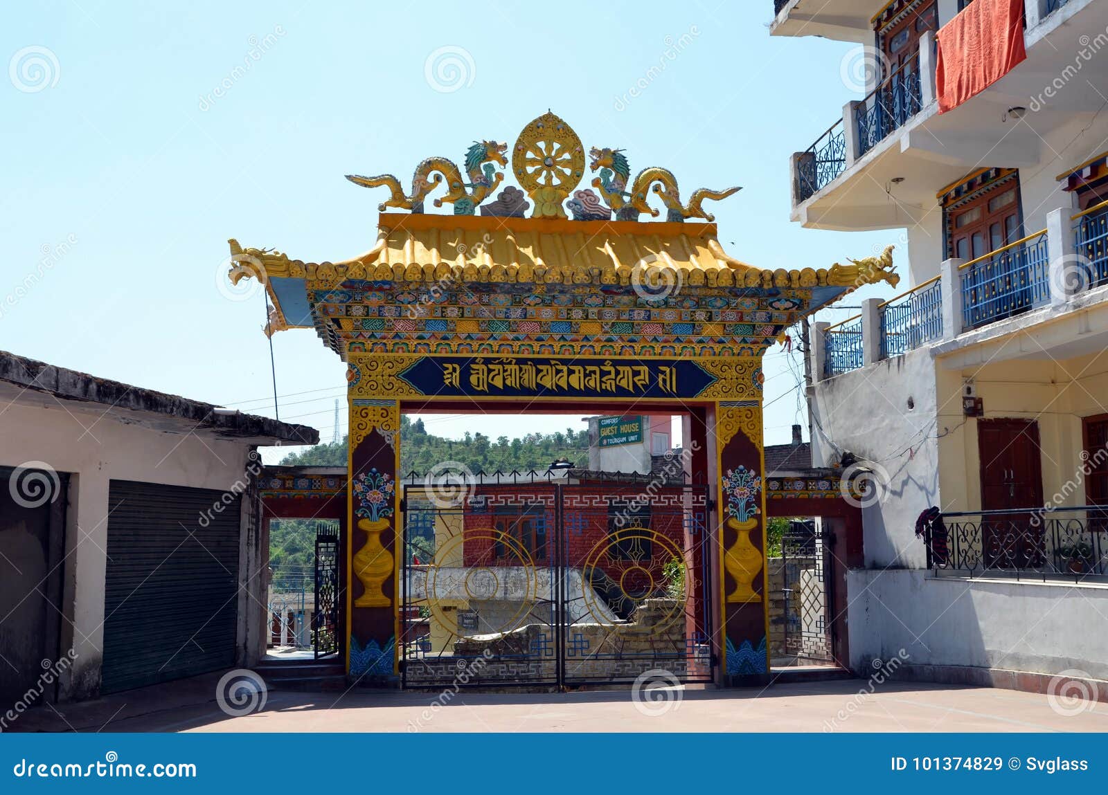 Gate to Buddhist monastery editorial stock image. Image of pradesh ...