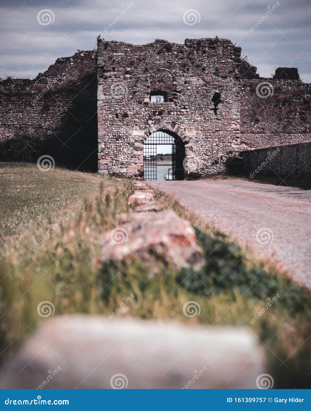 A Gate To an Old English Castle Stock Image - Image of historical, lock ...