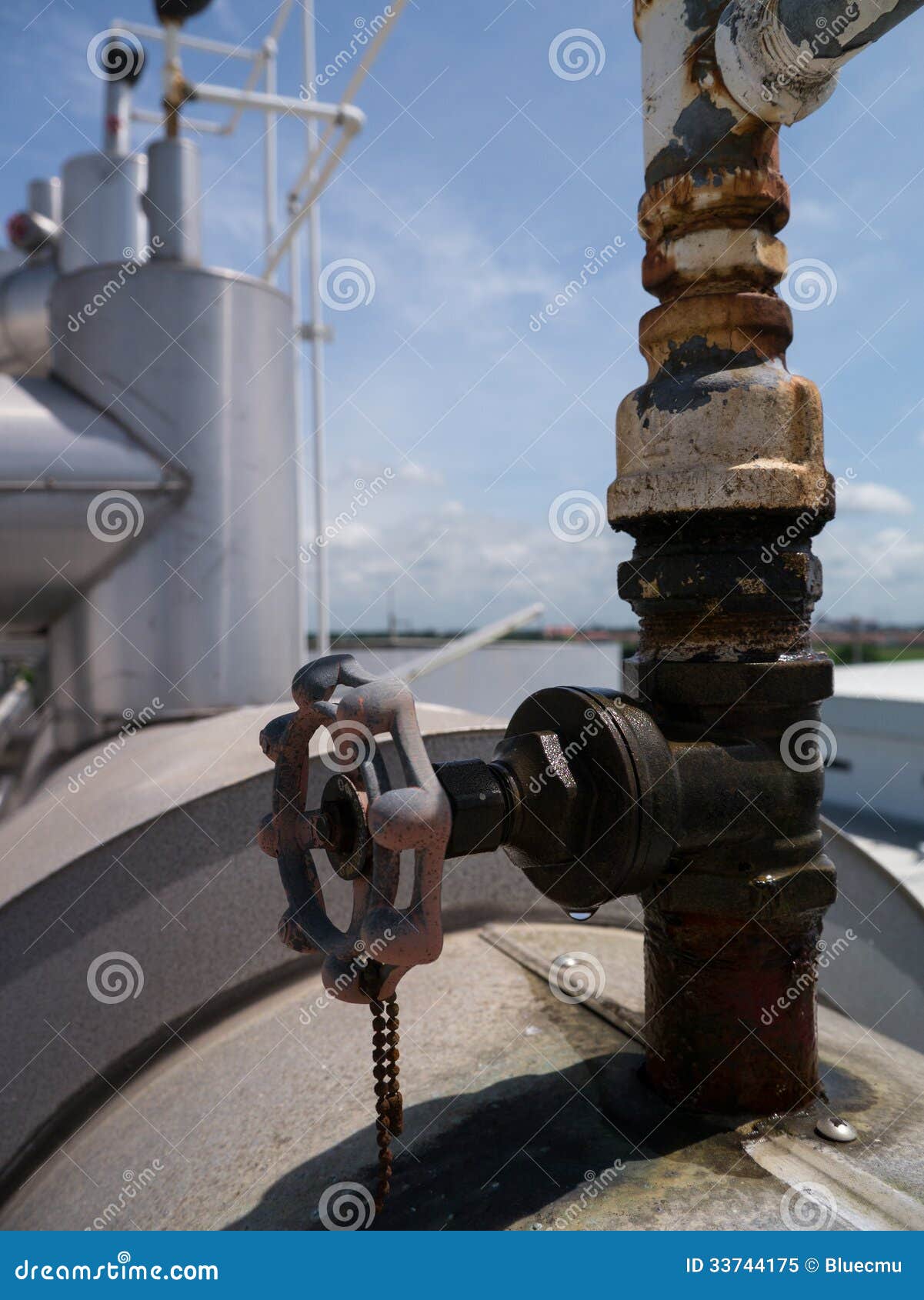 Gate valve stock image. Image of concepts, turning, steel - 33744175