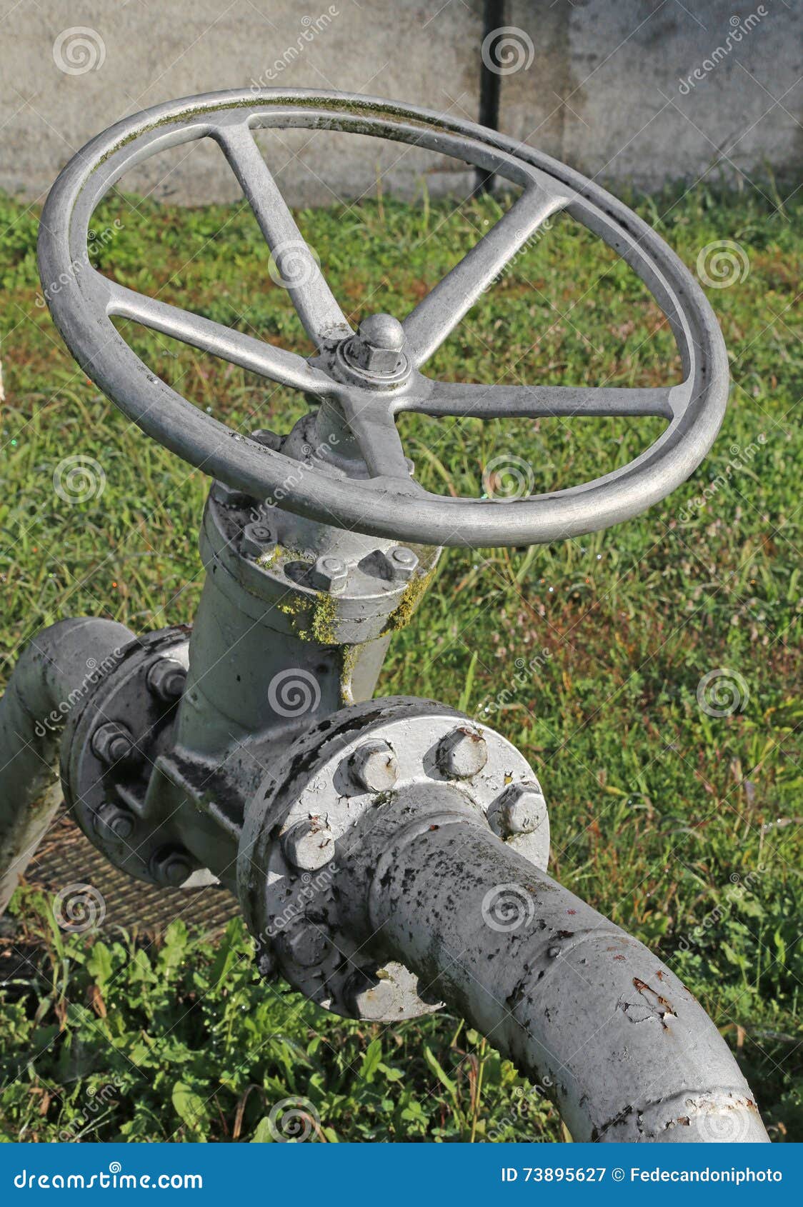 Gate Valve To Close or Open the Natural Gas Flow Stock Image - Image of ...