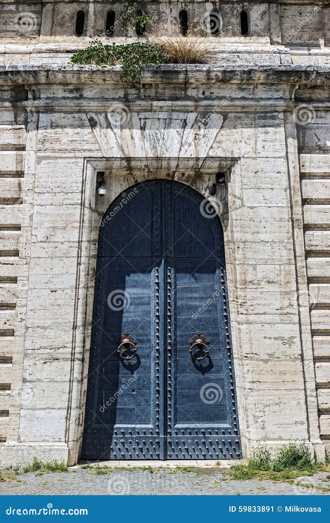 Gates at the castle stock image. Image of mediavel, large - 59833891