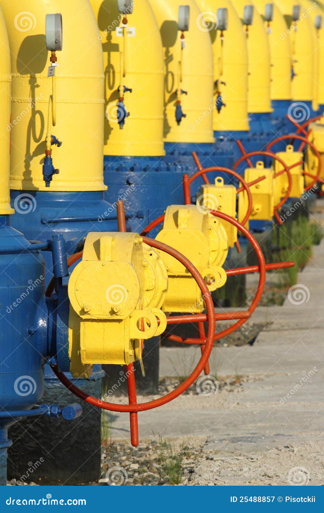 Gates on the gas pipeline stock image. Image of summer - 25488857