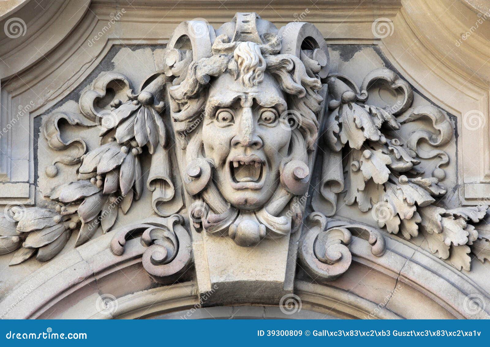 Gatesculpture stock image. Image of entrance, historic - 39300809