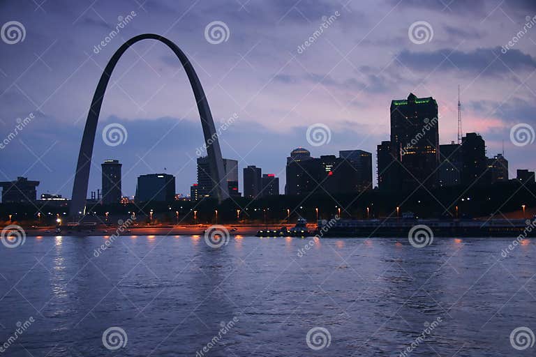Gateway Arch from Mississippi Stock Image - Image of arch, gateway: 258389