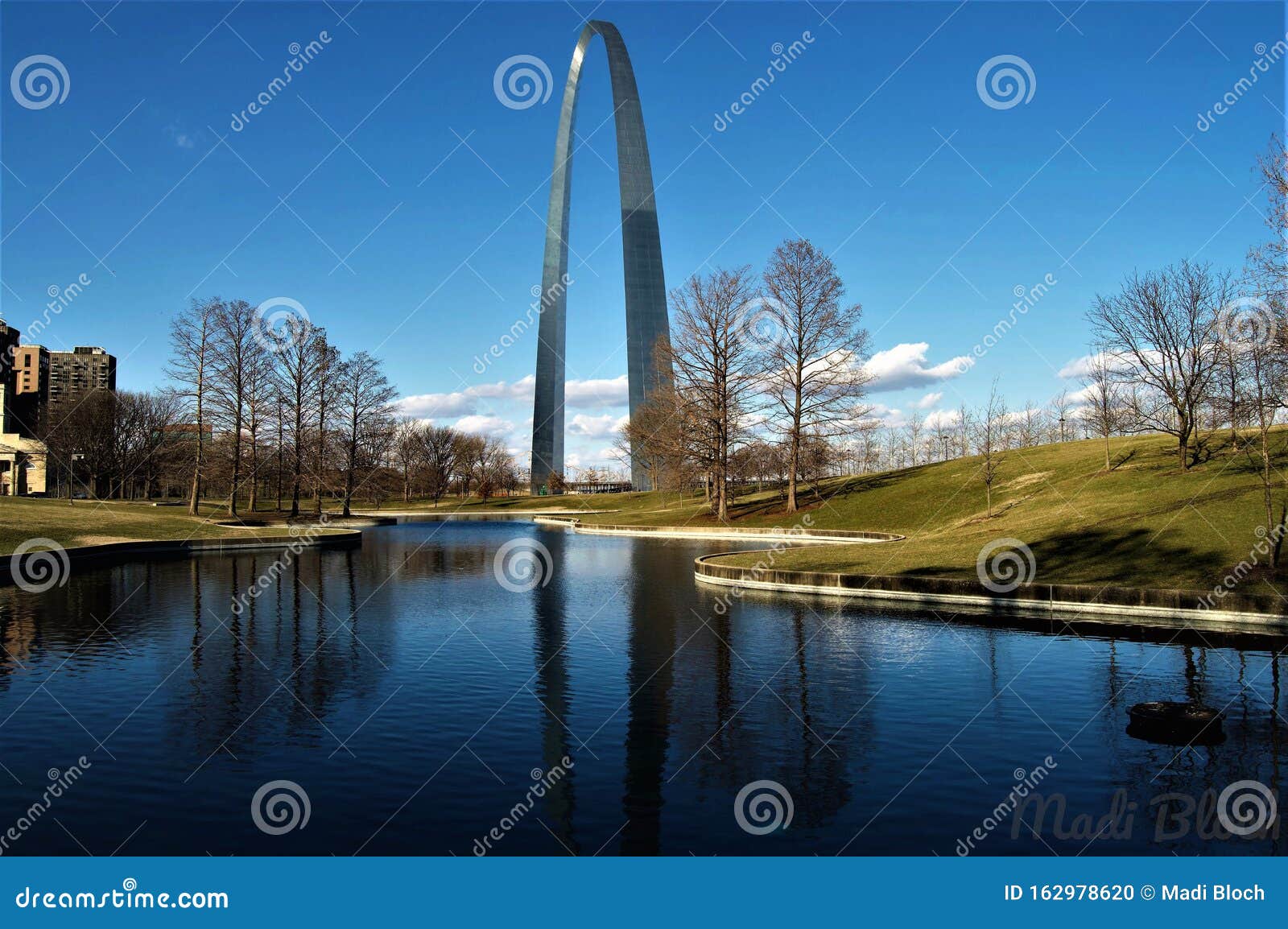 The Gateway Arch St. Louis, MO 63102 Stock Photo - Image of arch, louis ...