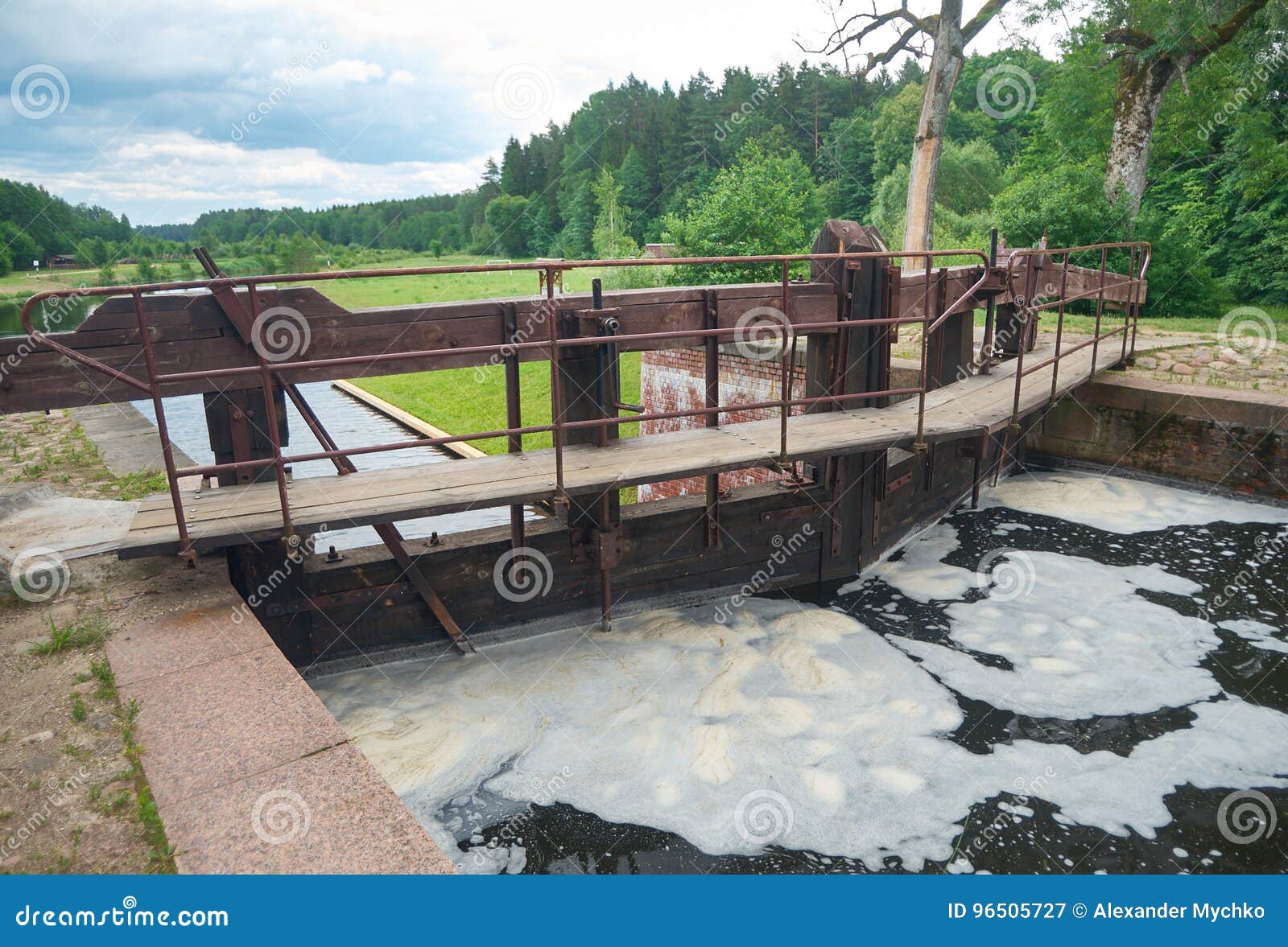 Gateways sluice locks stock image. Image of hydraulic - 96505727