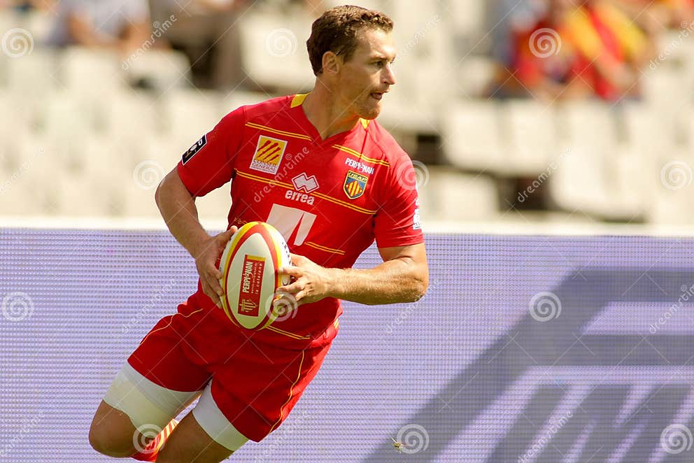 Gavin Hume of USAP Perpignan Editorial Stock Photo - Image of ball ...