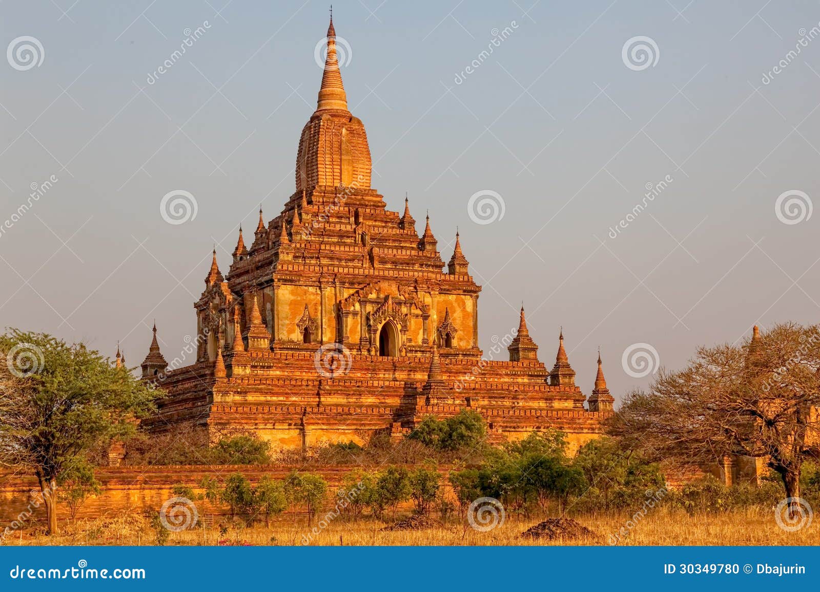 Gawdawpalin Temple stock photo. Image of asia, bagan - 30349780