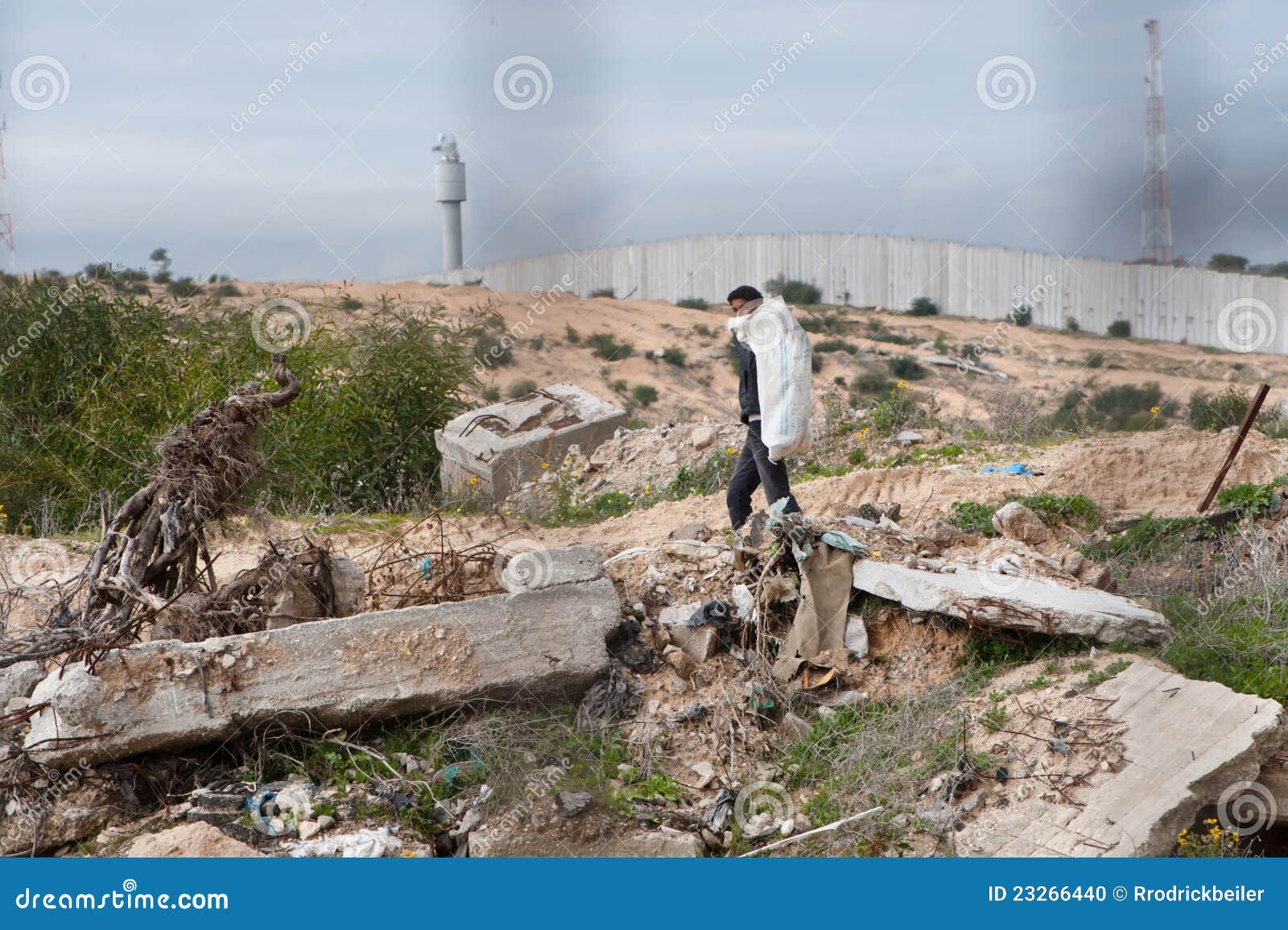 Gaza Border Zone editorial image. Image of gaza, fence - 23266440