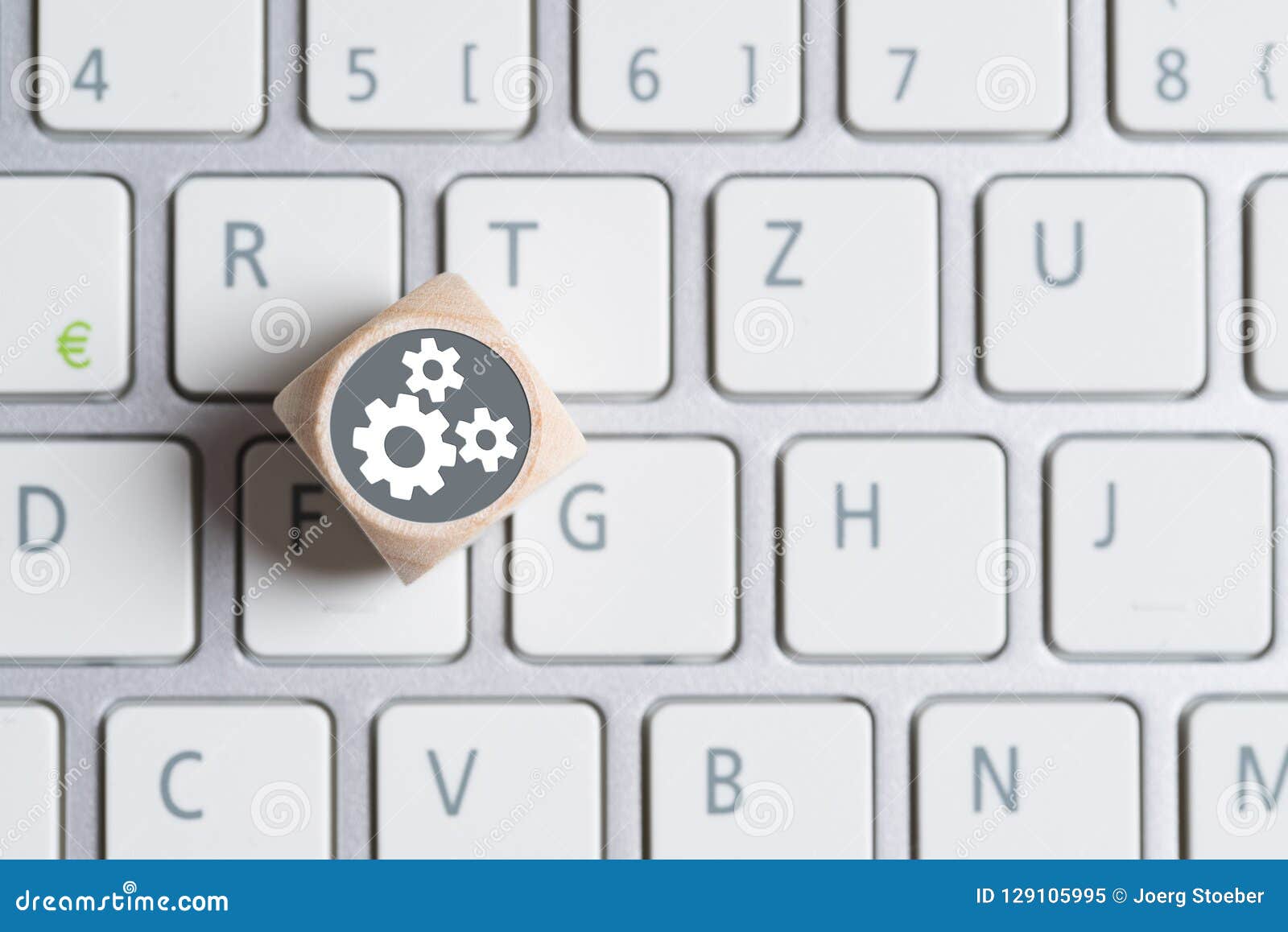 Cube with an Gears Symbol on a Keyboard Stock Image - Image of gears ...