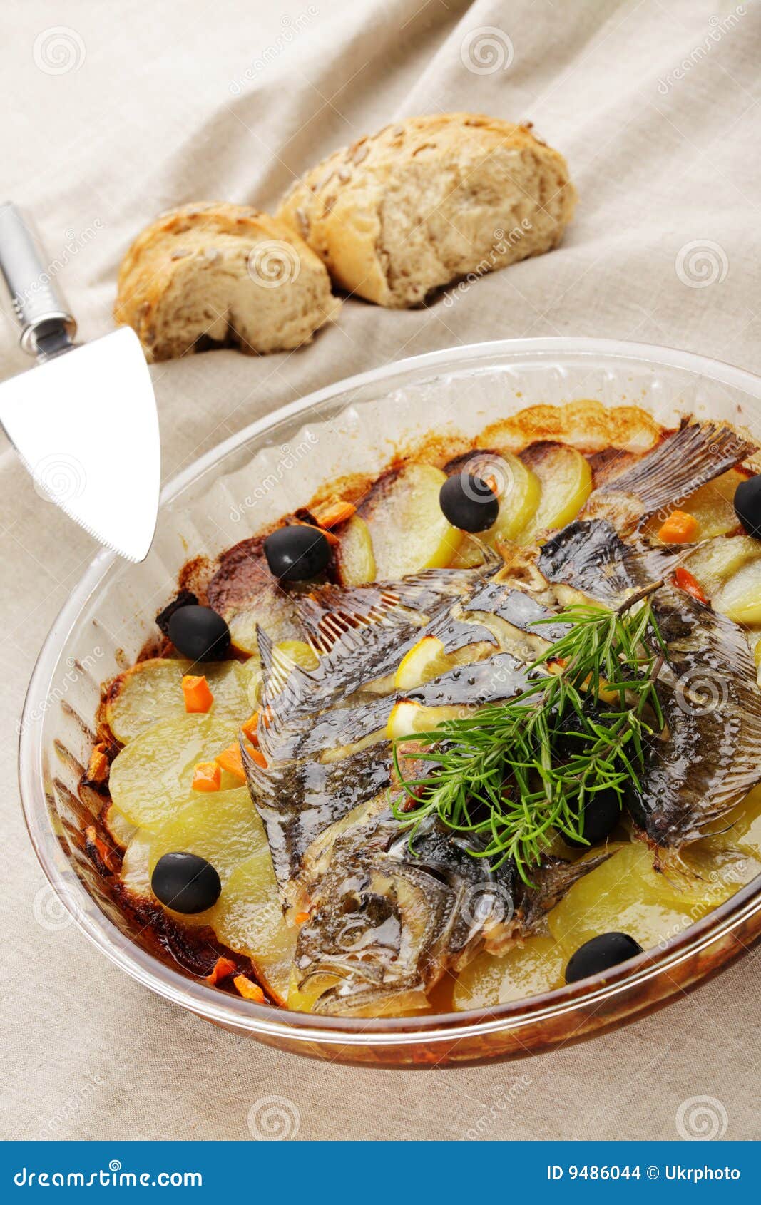 Gebakken tarbot stock foto. Image of zeevruchten, klaar - 9486044