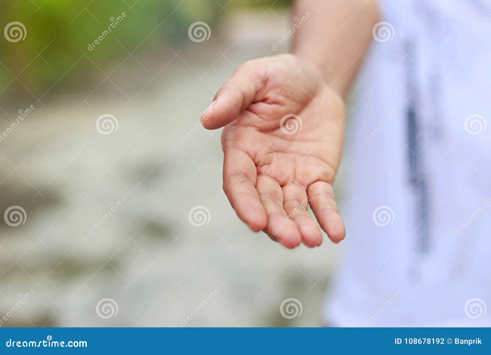 Geben Sie Eine Helfende Hand Stockfoto - Bild von geste, erreichen ...