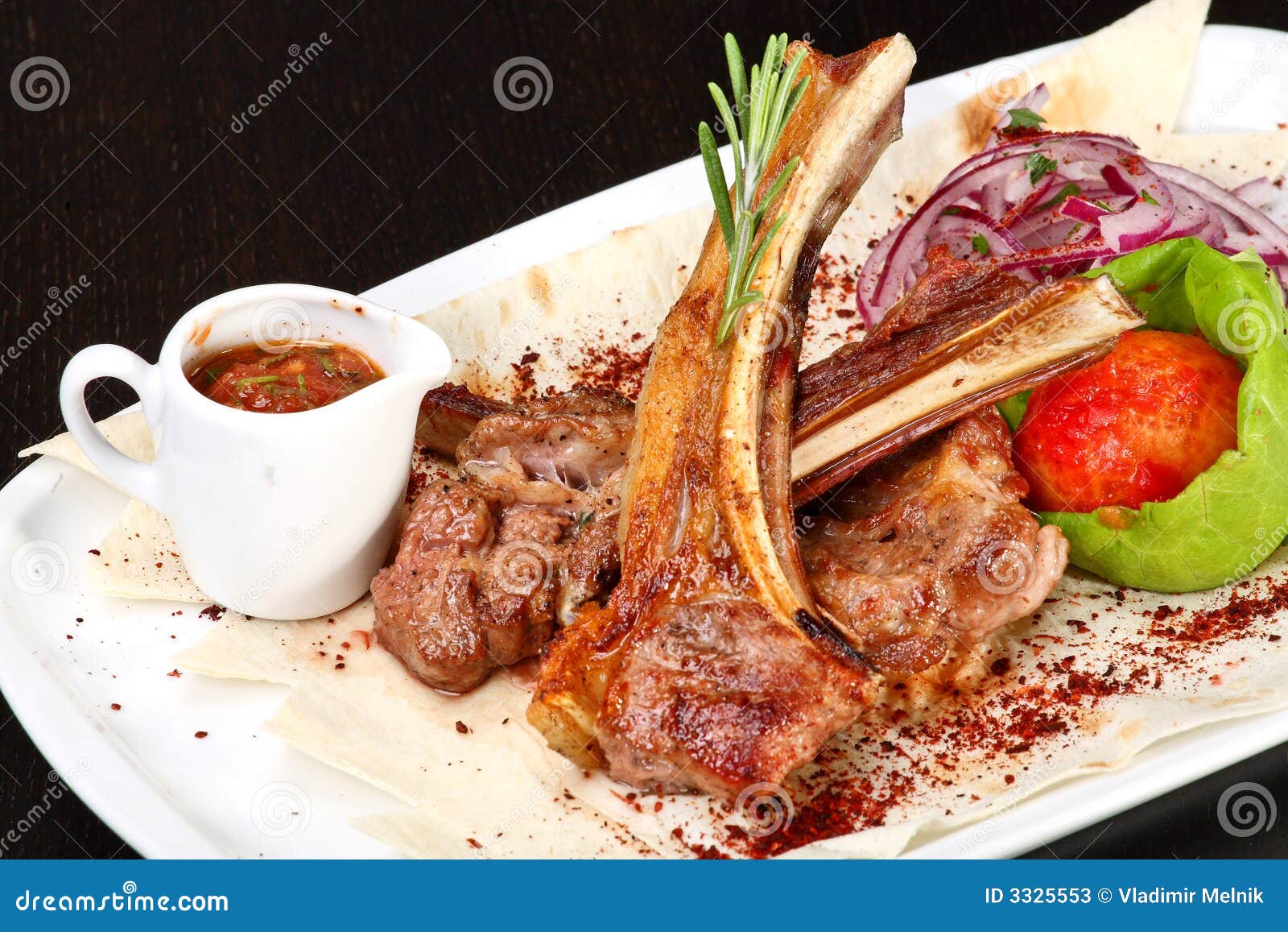 Gebratene Lammrippen stockbild. Bild von cholesterin, lamm - 3325553