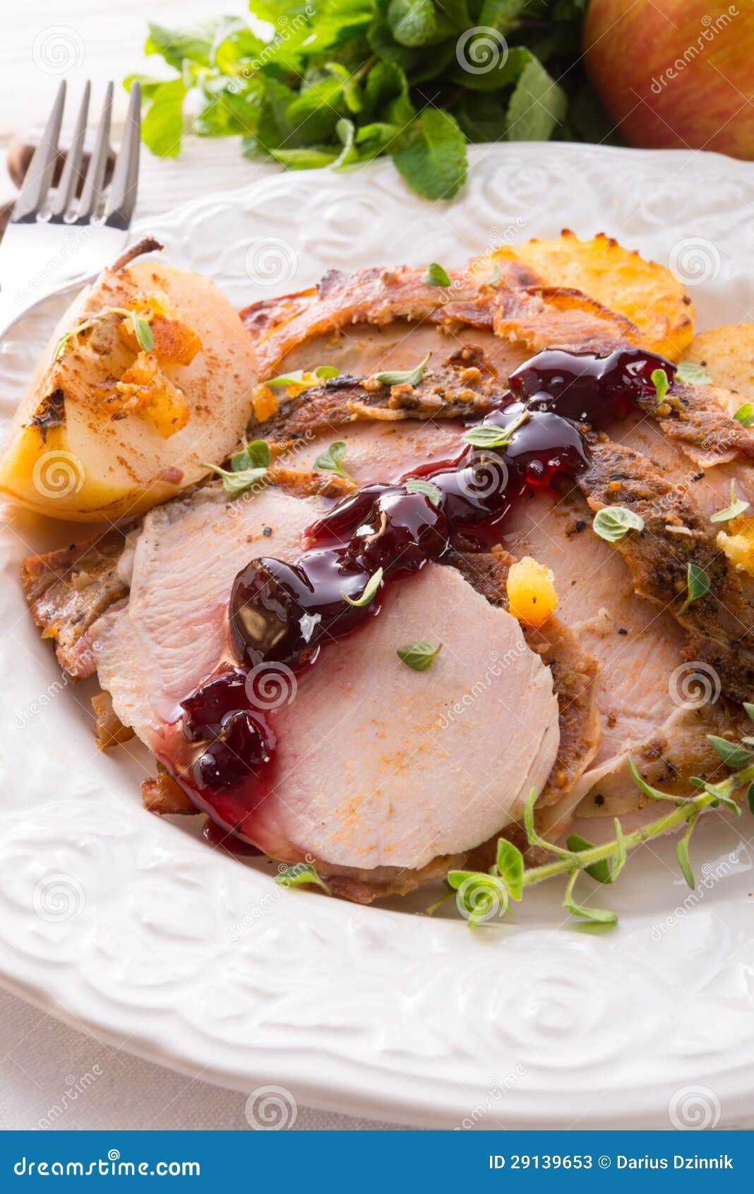 Gebratener Truthahn stockbild. Bild von kerze, moosbeere - 29139653