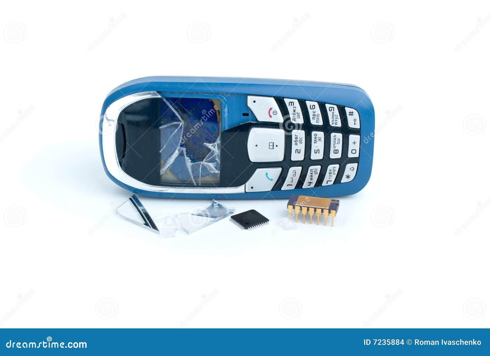 Gebroken Cellulaire Telefoon En Twee Microchips Stock Foto - Image of ...