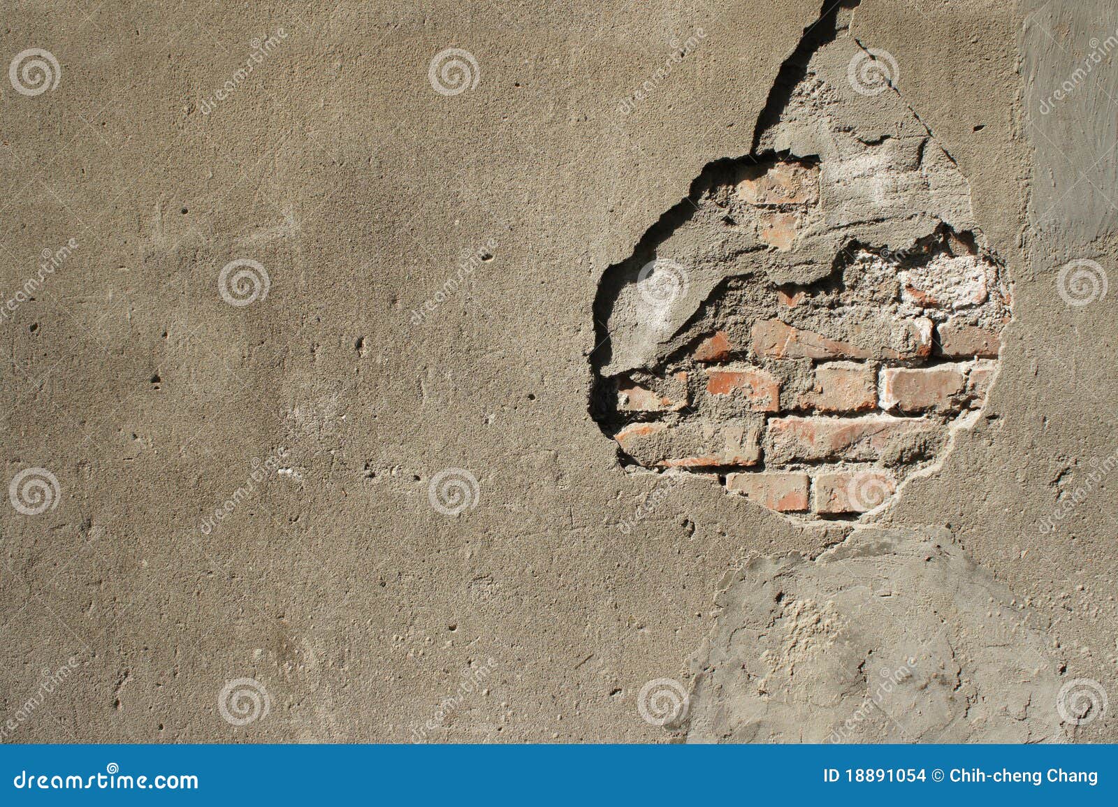 Gebroken Muur stock foto. Image of gevlekt, architectuur - 18891054