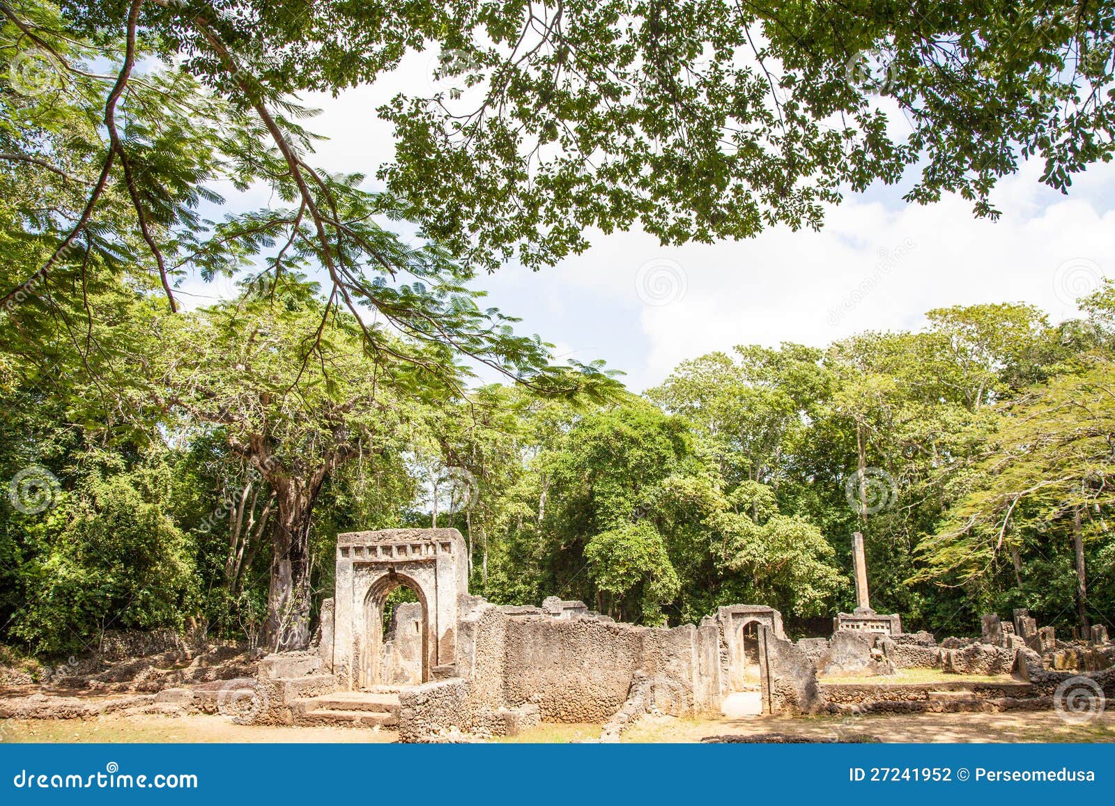 Gede Ruins Stock Photography | CartoonDealer.com #27241952