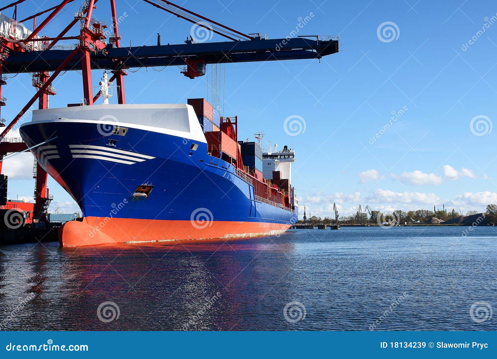 Gedokt Lading of Containerschip Stock Afbeelding - Image of houder ...