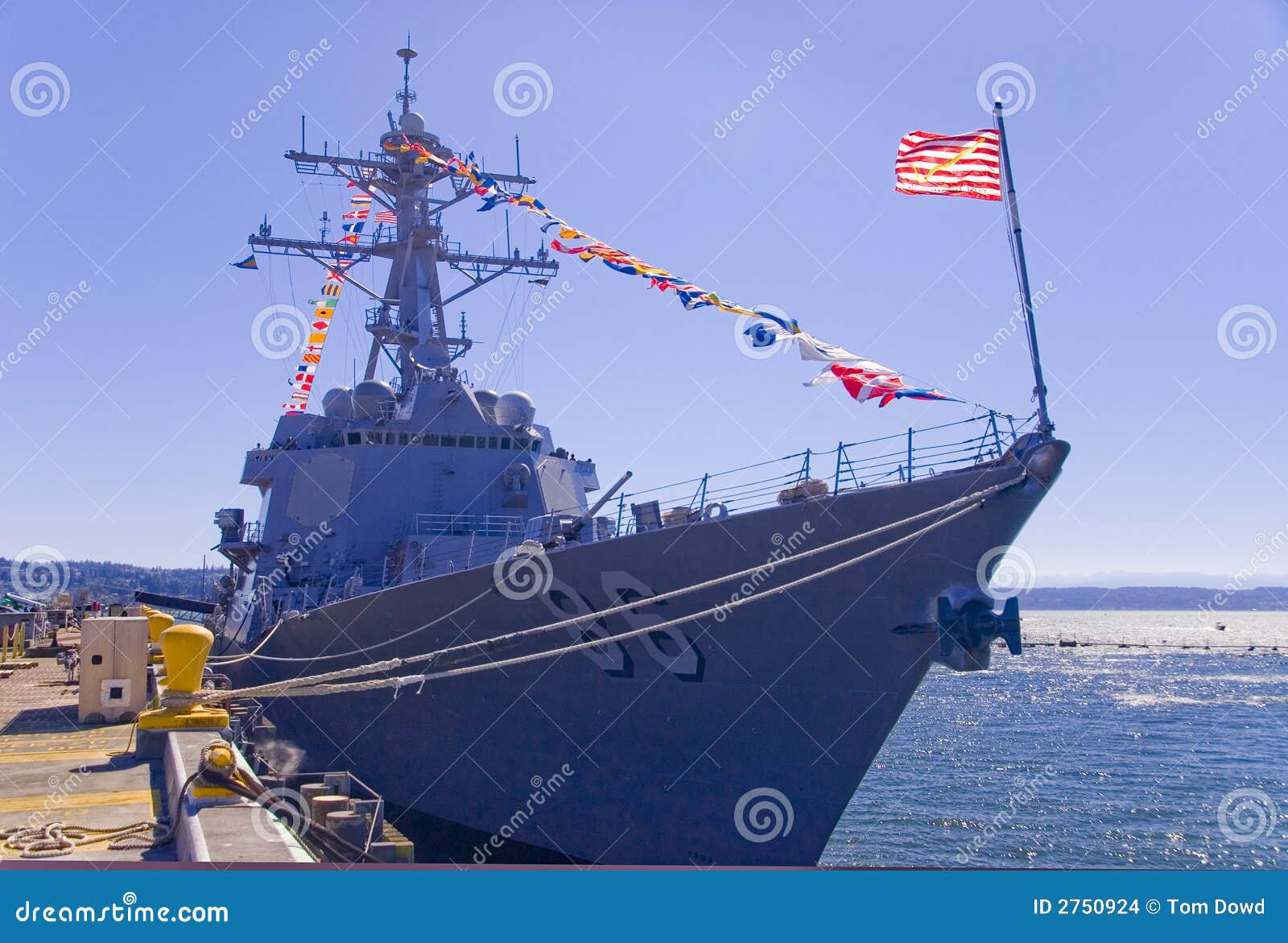 Gedokte De Torpedojager Van Het Slagschip Stock Foto - Image of gedokt ...