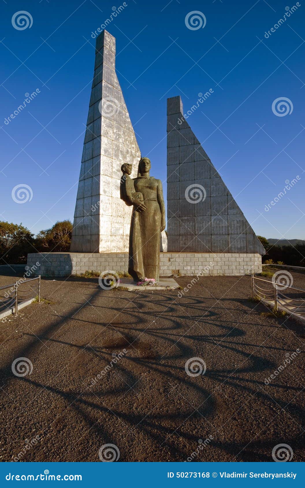 Gefallene Seeleute Des Monuments in Nachodka-Stadt Stockfoto - Bild von ...
