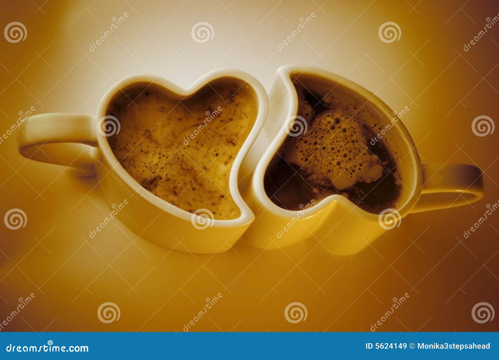 Geformte Tasse Kaffees Des Inneren Stockbild - Bild von feiertag ...