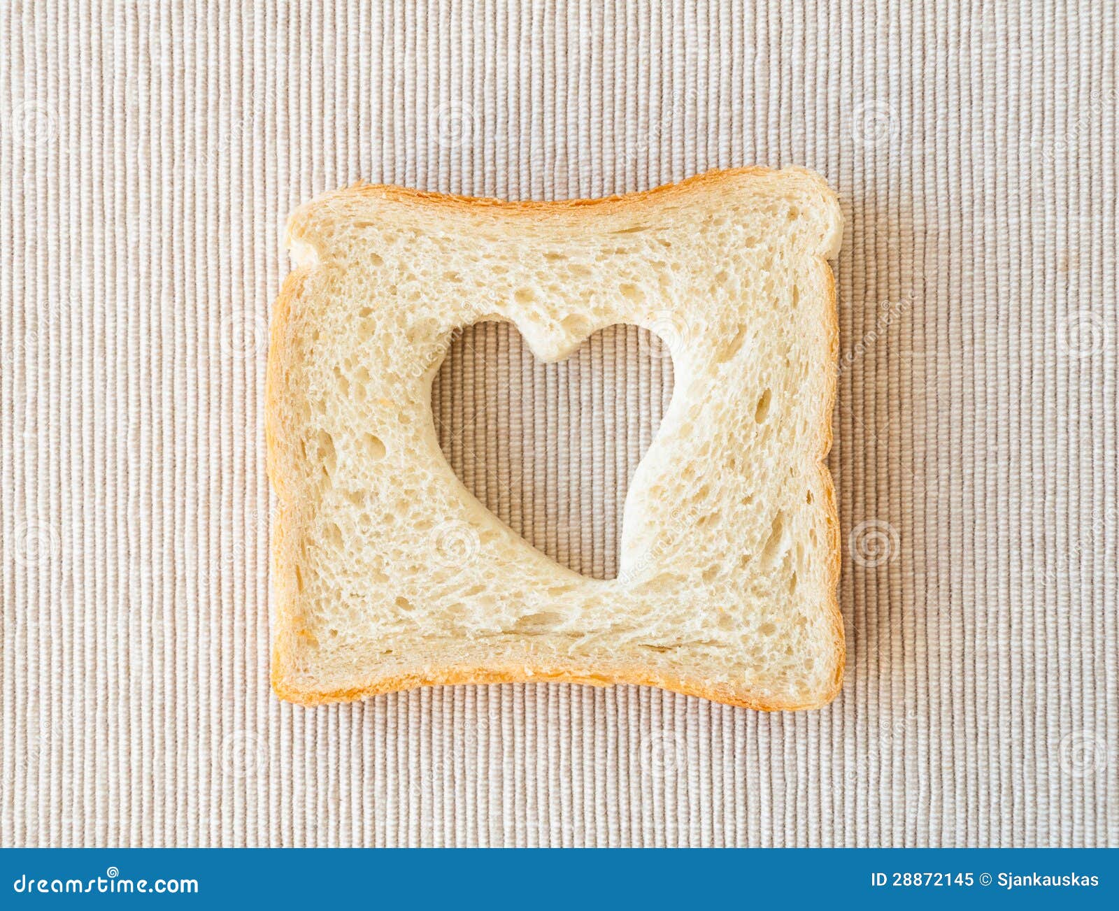 Geformter Toast Des Inneren Stockbild - Bild von angebot, stück: 28872145