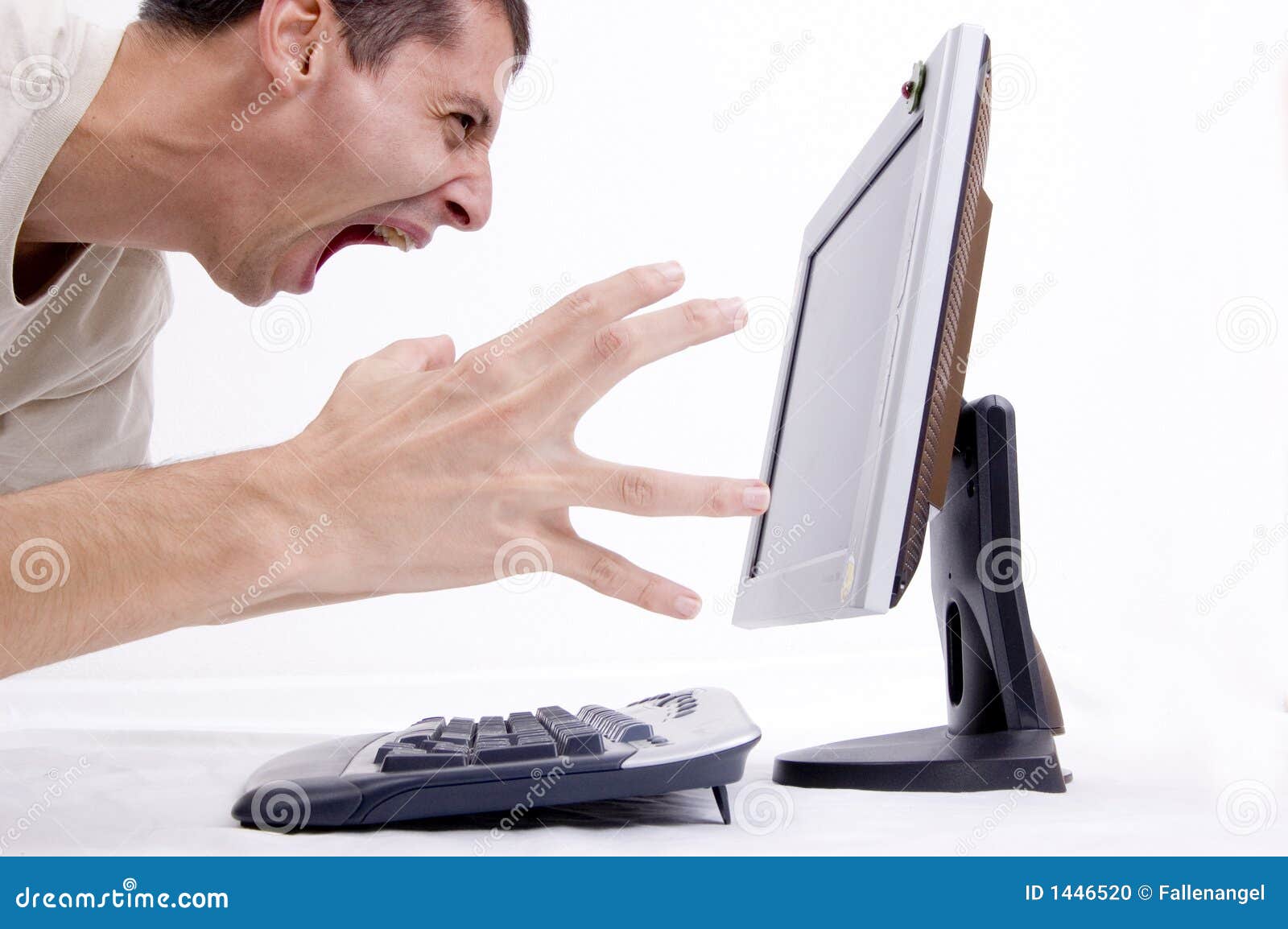 Gefrustreerd op computer stock foto. Image of computer - 1446520