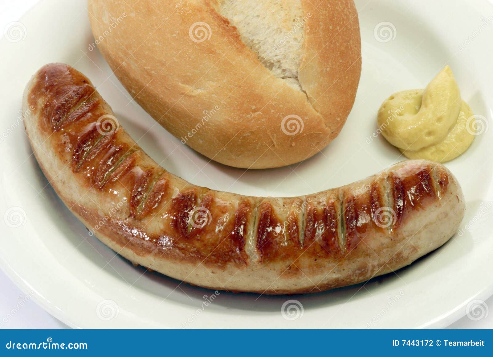 Gegrillte Wurst stockfoto. Bild von deutsch, gegrillt - 7443172