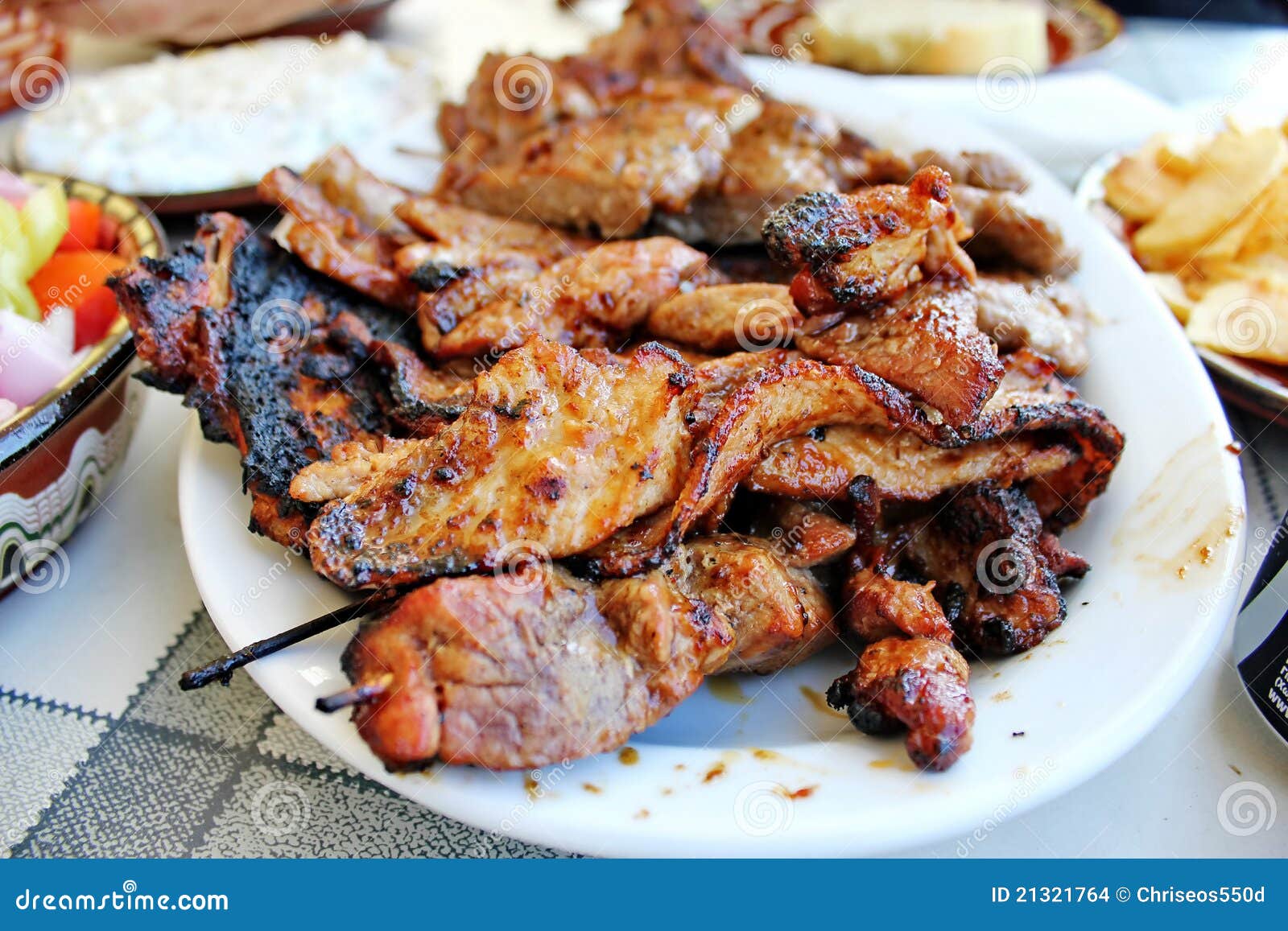 Gegrilltes Fleisch stockfoto. Bild von gegrillt, gaststätte - 21321764