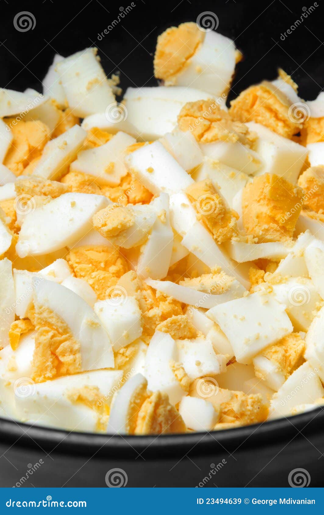 Gehackte Eier stockbild. Bild von schüssel, brot, gehackt - 23494639