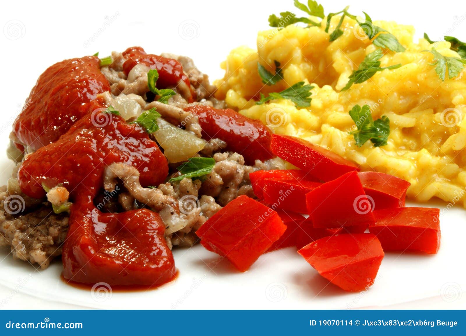 Gehacktes Fleisch Mit Tomatensauce Und Gelbwurzreis Stockfoto - Bild ...