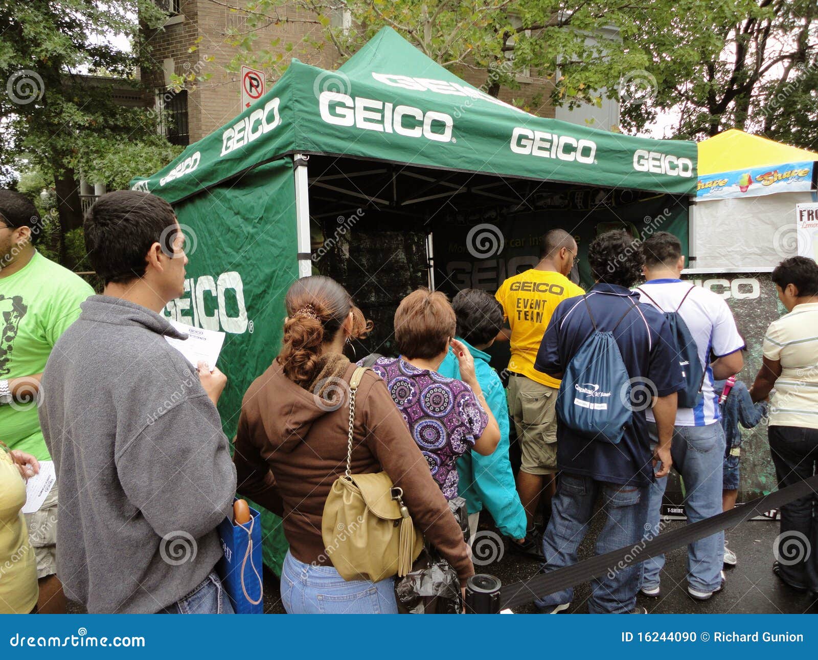 Geico Concession Stand editorial image. Image of latina - 16244090