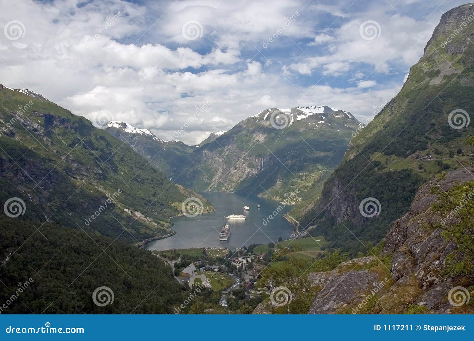 Geiranger fiord stock image. Image of scandinavia, fjord - 1117211