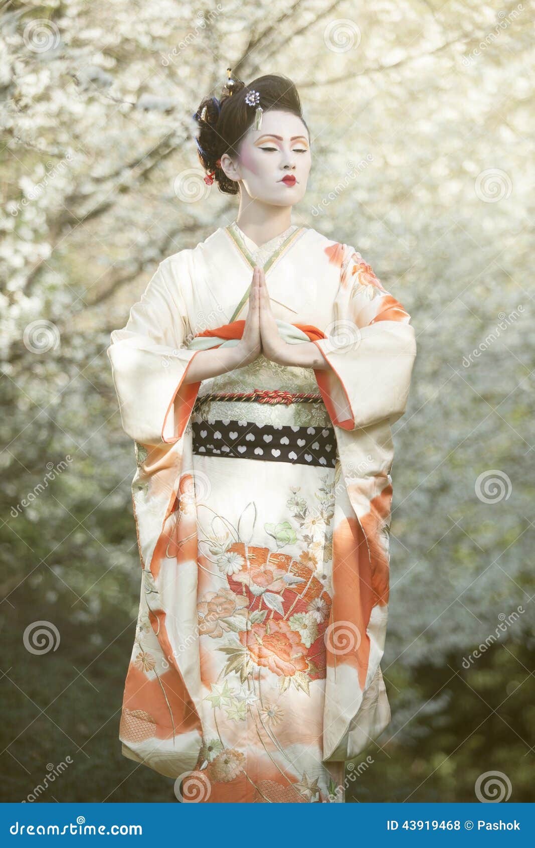 Geisha asleep stock photo. Image of hairstyle, health - 43919468