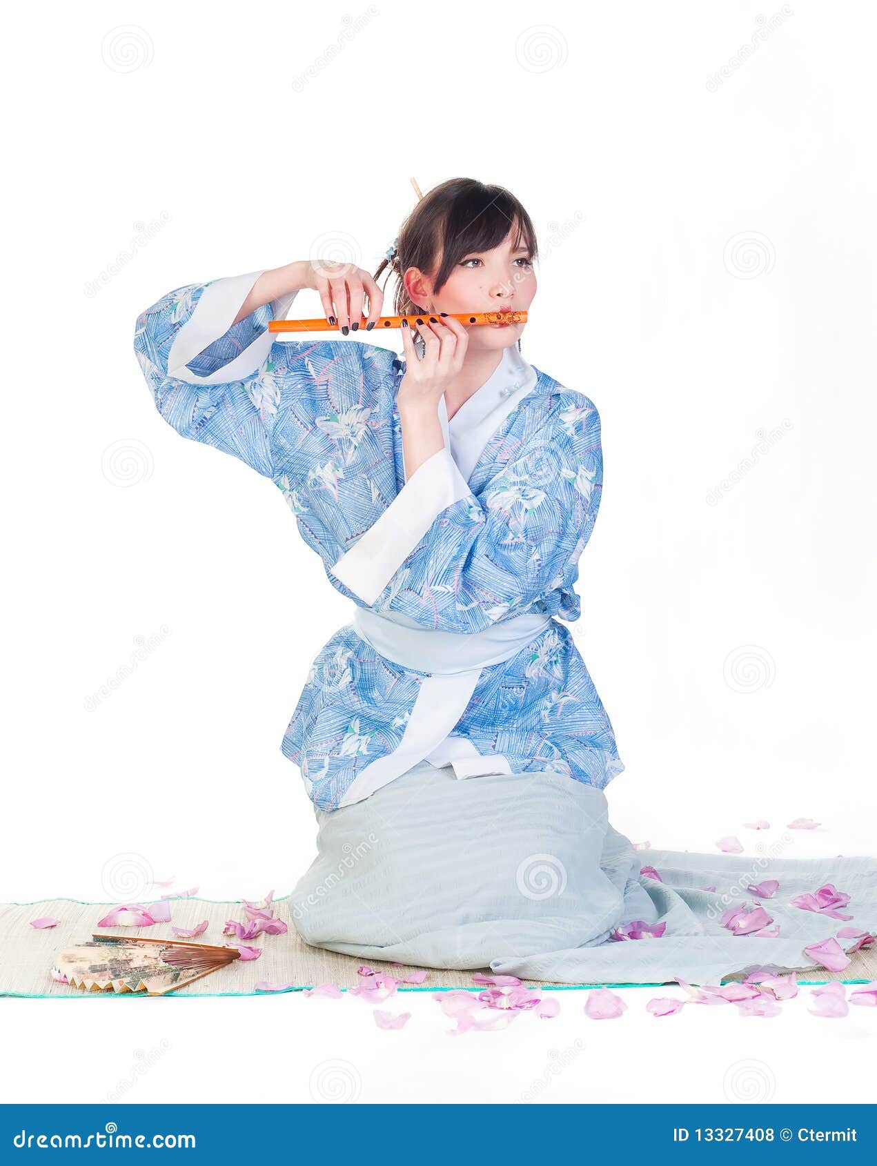 Geisha in blue kimono stock photo. Image of adult, leaf - 13327408