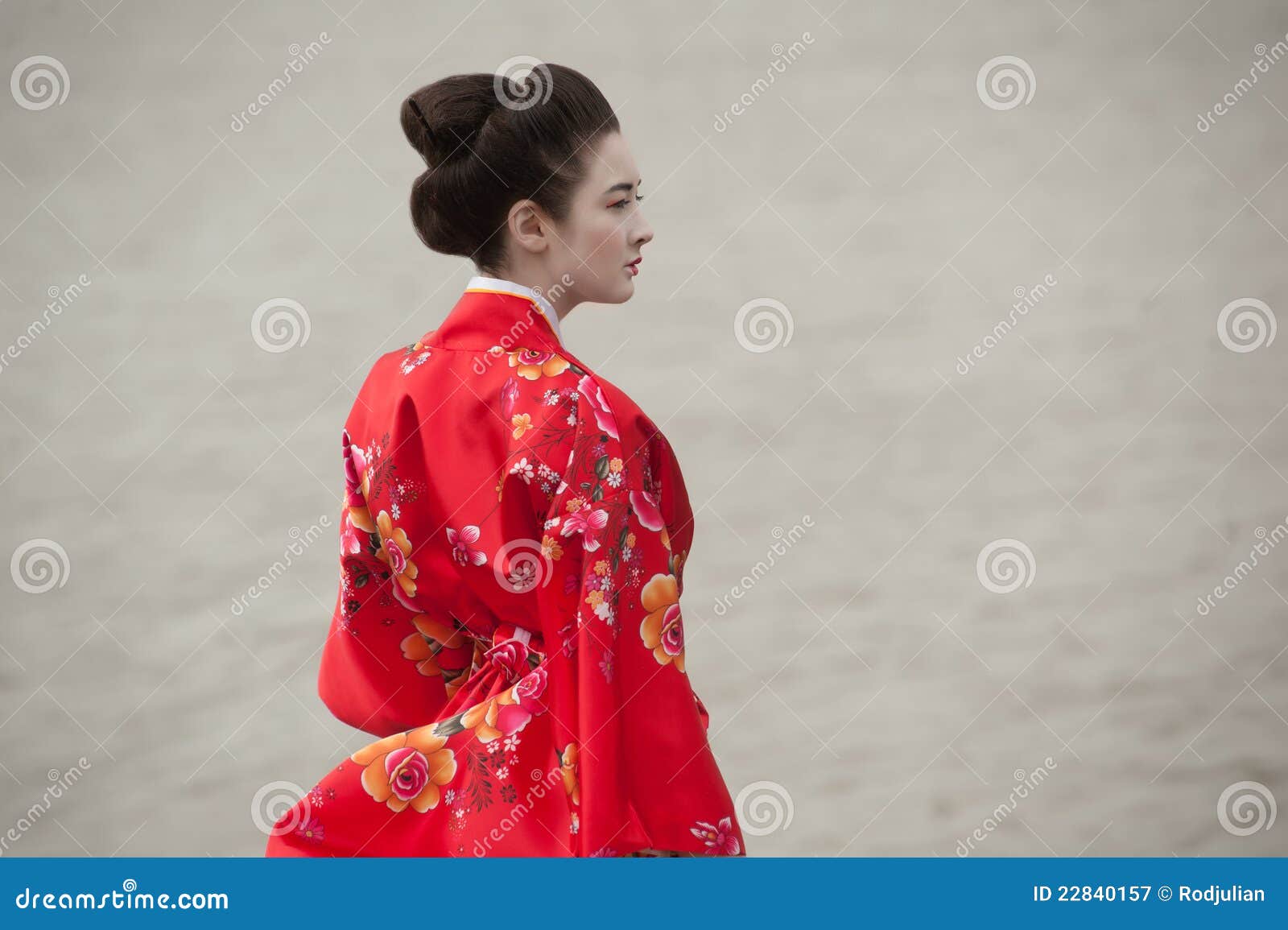 Geisha en rojo imagen de archivo. Imagen de hermoso, exterior - 22840157